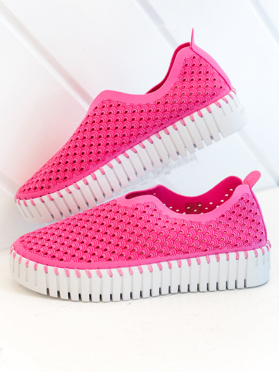 Tulip 3373 Rose Violet by Ilse Jacobsen – Tassels